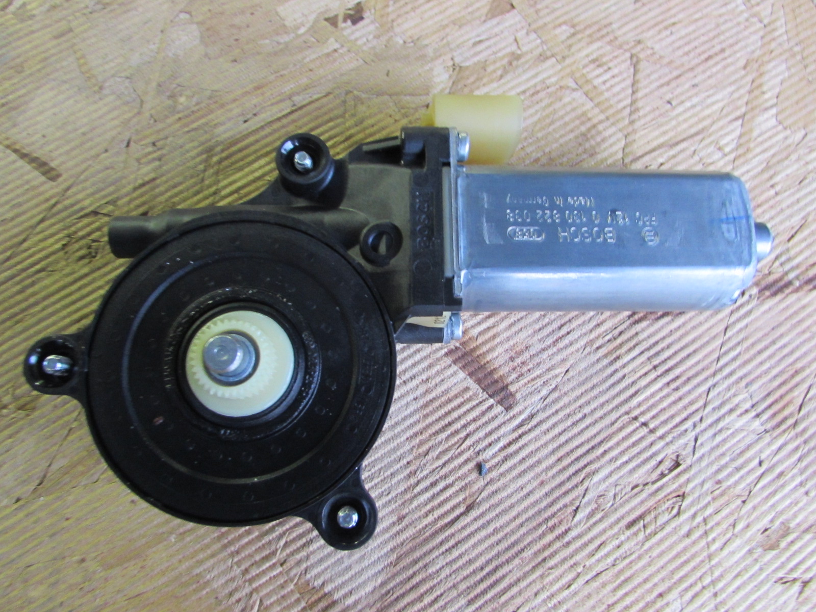 Audi TT Mk2 8J OEM Convertible Wind Deflector Blocker Windscreen Motor ...